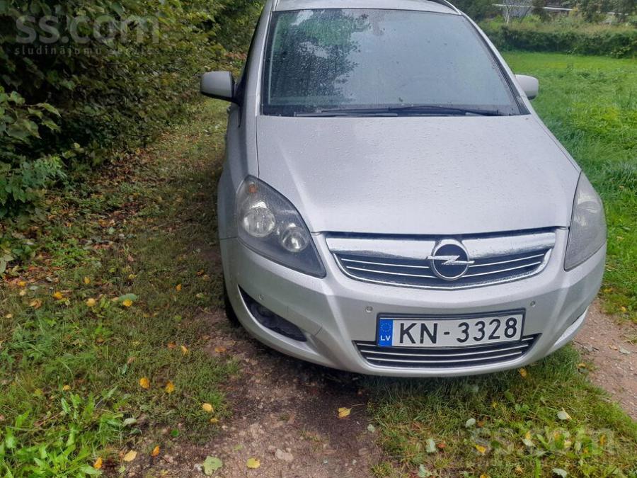 Pelēks Opel Zafira 2011 Rīga, ar dzinēja tilpumu 1.70 L un nobraukumu 288 tūkst. km par 2200 €, foto 4 vietnē AUTOMOTO.COM.LV