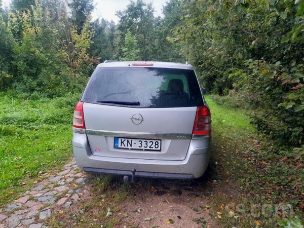 Серый Опель Зафира 2011 в Рига, объемом двигателя 1.70 л и пробегом 288 тыс. км за 2200 €, фото 6 на AUTOMOTO.COM.LV