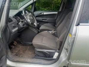 Pelēks Opel Zafira 2011 Rīga, ar dzinēja tilpumu 1.70 L un nobraukumu 288 tūkst. km par 2200 €, foto 7 vietnē AUTOMOTO.COM.LV