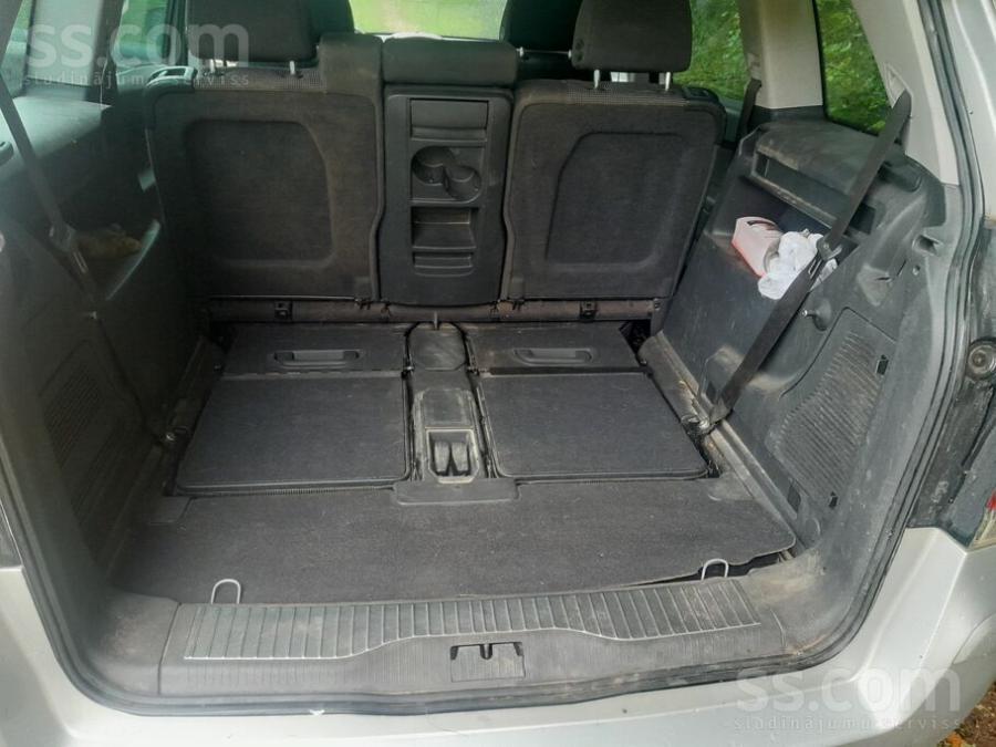 Pelēks Opel Zafira 2011 Rīga, ar dzinēja tilpumu 1.70 L un nobraukumu 288 tūkst. km par 2200 €, foto 10 vietnē AUTOMOTO.COM.LV