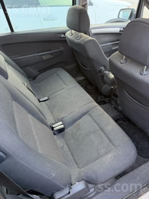 Pelēks Opel Zafira 2011 Rīga, ar dzinēja tilpumu 1.70 L un nobraukumu 247 tūkst. km par 700 €, foto 5 vietnē AUTOMOTO.COM.LV