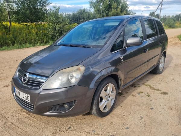 Opel Zafira 2011 in Kaunas on AUTOMOTO.COM.LV Grey Opel Zafira 2011 in Kaunas, with an engine capacity of 1.70 L and mileage of 312 thousand km for 850 €, photo 3 on AUTOMOTO.COM.LV