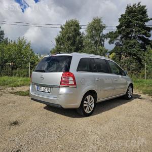 Серый Опель Зафира 2011 в Рига, объемом двигателя 1.70 л и пробегом 279 тыс. км за 2290 €, фото 5 на AUTOMOTO.COM.LV