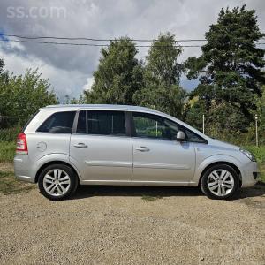 Серый Опель Зафира 2011 в Рига, объемом двигателя 1.70 л и пробегом 279 тыс. км за 2290 €, фото 8 на AUTOMOTO.COM.LV