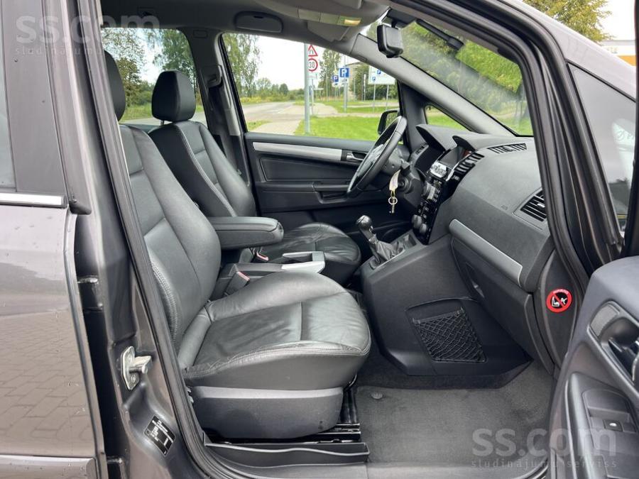 Pelēks Opel Zafira 2011 Limbaži, ar dzinēja tilpumu 1.80 L un nobraukumu 193 tūkst. km par 4950 €, foto 12 vietnē AUTOMOTO.COM.LV