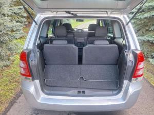 Grey Opel Zafira 2011 in Utena, with an engine capacity of 1.80 L and mileage of 213 thousand km for 2900 €, photo 6 on AUTOMOTO.COM.LV