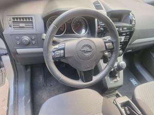 Grey Opel Zafira 2011 in Utena, with an engine capacity of 1.80 L and mileage of 213 thousand km for 2900 €, photo 8 on AUTOMOTO.COM.LV