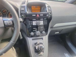 Grey Opel Zafira 2011 in Utena, with an engine capacity of 1.80 L and mileage of 213 thousand km for 2900 €, photo 10 on AUTOMOTO.COM.LV