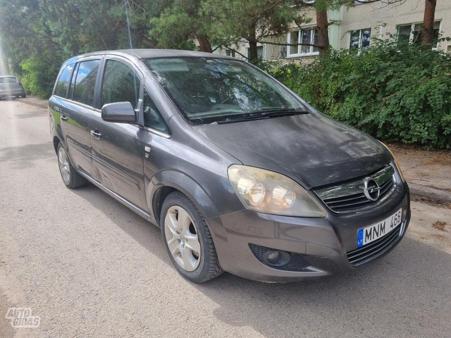 Grey Opel Zafira 2011 in Kaunas, with an engine capacity of 1.70 L and mileage of 320 thousand km for 550 €, photo 2 on AUTOMOTO.COM.LV