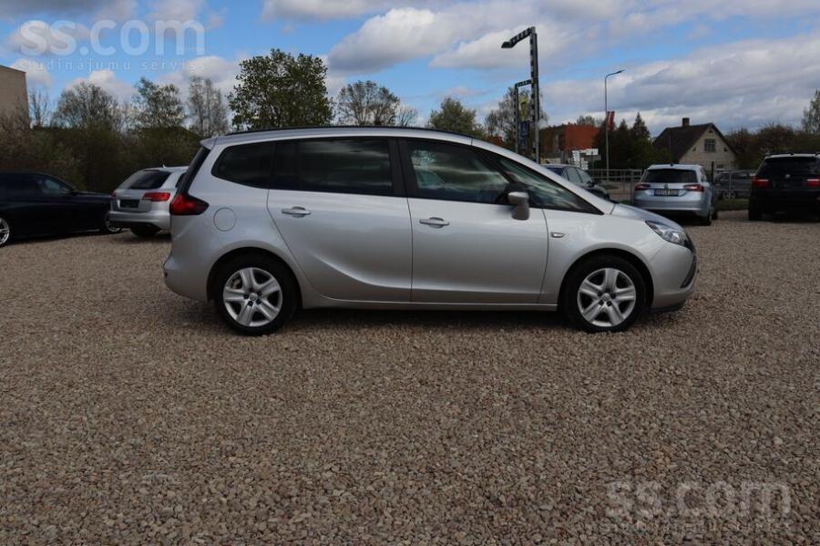 Pelēks Opel Zafira 2012 Gulbene, ar dzinēja tilpumu 1.40 L un nobraukumu 0 tūkst. km par 7990 €, foto 3 vietnē AUTOMOTO.COM.LV