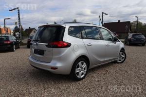 Pelēks Opel Zafira 2012 Gulbene, ar dzinēja tilpumu 1.40 L un nobraukumu 0 tūkst. km par 7990 €, foto 4 vietnē AUTOMOTO.COM.LV