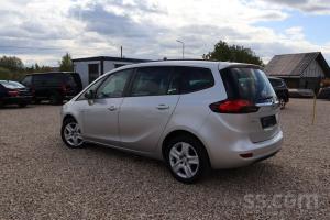 Pelēks Opel Zafira 2012 Gulbene, ar dzinēja tilpumu 1.40 L un nobraukumu 0 tūkst. km par 7990 €, foto 5 vietnē AUTOMOTO.COM.LV