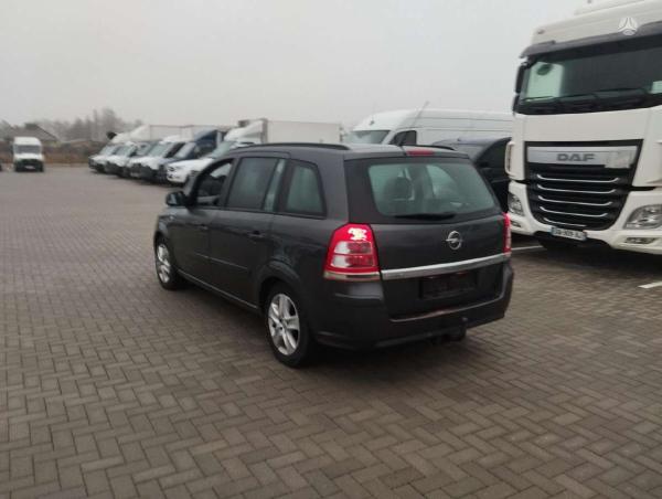 Pelēks Opel Zafira 2012 Tauragė, ar dzinēja tilpumu 1.60 L un nobraukumu 240 tūkst. km par 2400 €, foto 4 vietnē AUTOMOTO.COM.LV