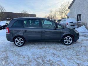 Grey Opel Zafira 2012 in Jurbarkas, with an engine capacity of 1.70 L and mileage of 236 thousand km for 3750 €, photo 4 on AUTOMOTO.COM.LV