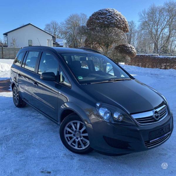 Grey Opel Zafira 2012 in Marijampole, with an engine capacity of 1.69 L and mileage of 179 thousand km for 4050 €, photo 3 on AUTOMOTO.COM.LV
