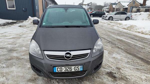Pelēks Opel Zafira 2012 Tauragė, ar dzinēja tilpumu 1.70 L un nobraukumu 230 tūkst. km par 3100 €, foto 1 vietnē AUTOMOTO.COM.LV