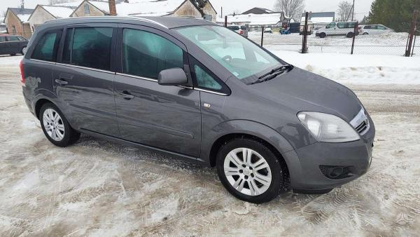 Pelēks Opel Zafira 2012 Tauragė, ar dzinēja tilpumu 1.70 L un nobraukumu 230 tūkst. km par 3100 €, foto 6 vietnē AUTOMOTO.COM.LV