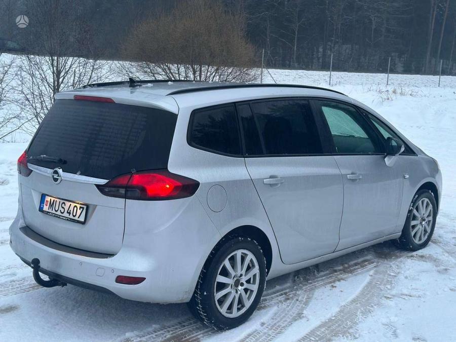Pelēks Opel Zafira 2012 Viļņa, ar dzinēja tilpumu 2.00 L un nobraukumu 334 tūkst. km par 4700 €, foto 3 vietnē AUTOMOTO.COM.LV