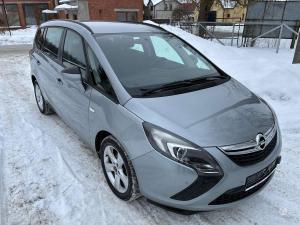 Grey Opel Zafira 2012 in Siauliai, with an engine capacity of 1.96 L and mileage of 230 thousand km for 4650 €, photo 7 on AUTOMOTO.COM.LV