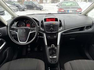 Grey Opel Zafira 2012 in Siauliai, with an engine capacity of 1.96 L and mileage of 230 thousand km for 4650 €, photo 11 on AUTOMOTO.COM.LV