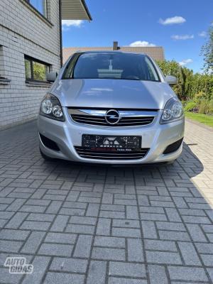 Pelēks Opel Zafira 2012 Kauņa, ar dzinēja tilpumu 1.70 L un nobraukumu 211 tūkst. km par 3600 €, foto 3 vietnē AUTOMOTO.COM.LV