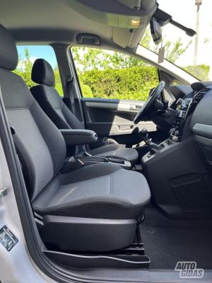 Pelēks Opel Zafira 2012 Kauņa, ar dzinēja tilpumu 1.70 L un nobraukumu 211 tūkst. km par 3600 €, foto 12 vietnē AUTOMOTO.COM.LV
