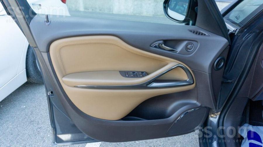 Pelēks Opel Zafira 2012 Rīga, ar dzinēja tilpumu 2.00 L un nobraukumu 313 tūkst. km par 4590 €, foto 27 vietnē AUTOMOTO.COM.LV