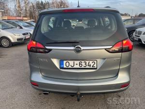 Grey Opel Zafira 2012 in Riga, with an engine capacity of 2.00 L and mileage of 0 thousand km for 5690 €, photo 9 on AUTOMOTO.COM.LV