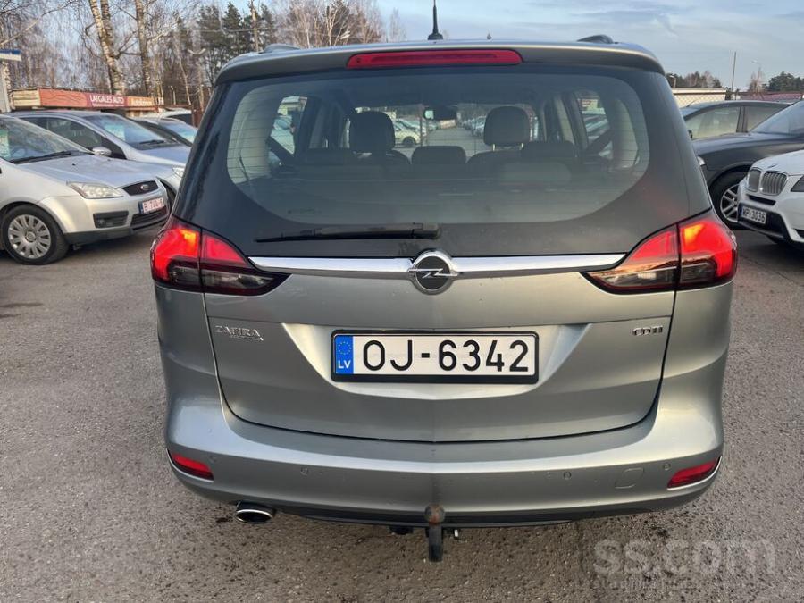 Grey Opel Zafira 2012 in Riga, with an engine capacity of 2.00 L and mileage of 0 thousand km for 5690 €, photo 9 on AUTOMOTO.COM.LV
