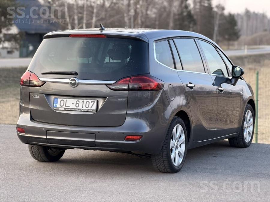 Pelēks Opel Zafira 2012 Ogre, ar dzinēja tilpumu 2.00 L un nobraukumu 236 tūkst. km par 5700 €, foto 6 vietnē AUTOMOTO.COM.LV