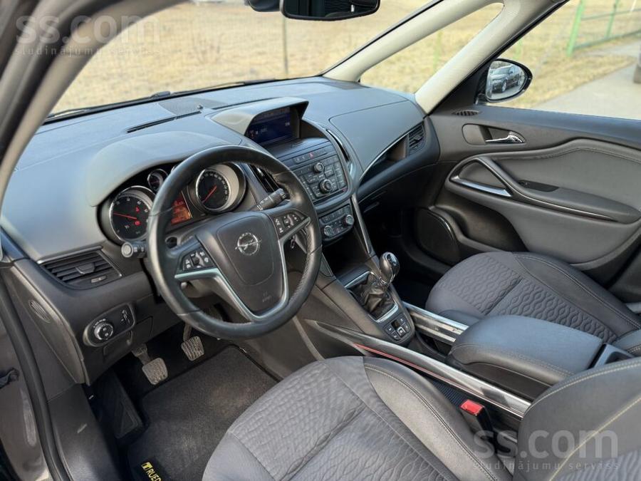 Pelēks Opel Zafira 2012 Ogre, ar dzinēja tilpumu 2.00 L un nobraukumu 236 tūkst. km par 5700 €, foto 16 vietnē AUTOMOTO.COM.LV