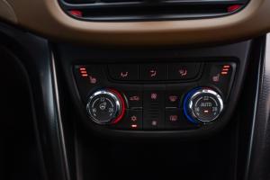 Pelēks Opel Zafira 2012 Rīga, ar dzinēja tilpumu 2.00 L un nobraukumu 272 tūkst. km par 6900 €, foto 9 vietnē AUTOMOTO.COM.LV