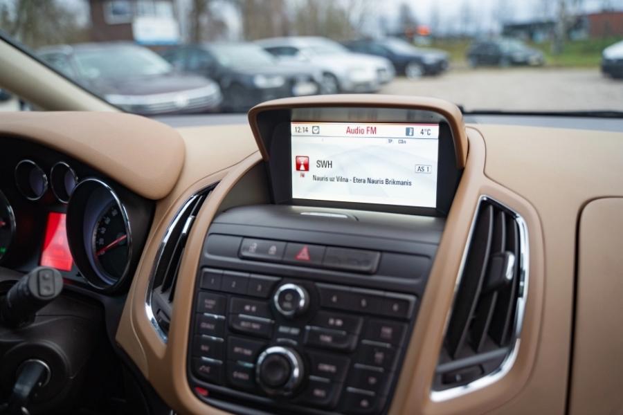Pelēks Opel Zafira 2012 Rīga, ar dzinēja tilpumu 2.00 L un nobraukumu 272 tūkst. km par 6900 €, foto 11 vietnē AUTOMOTO.COM.LV