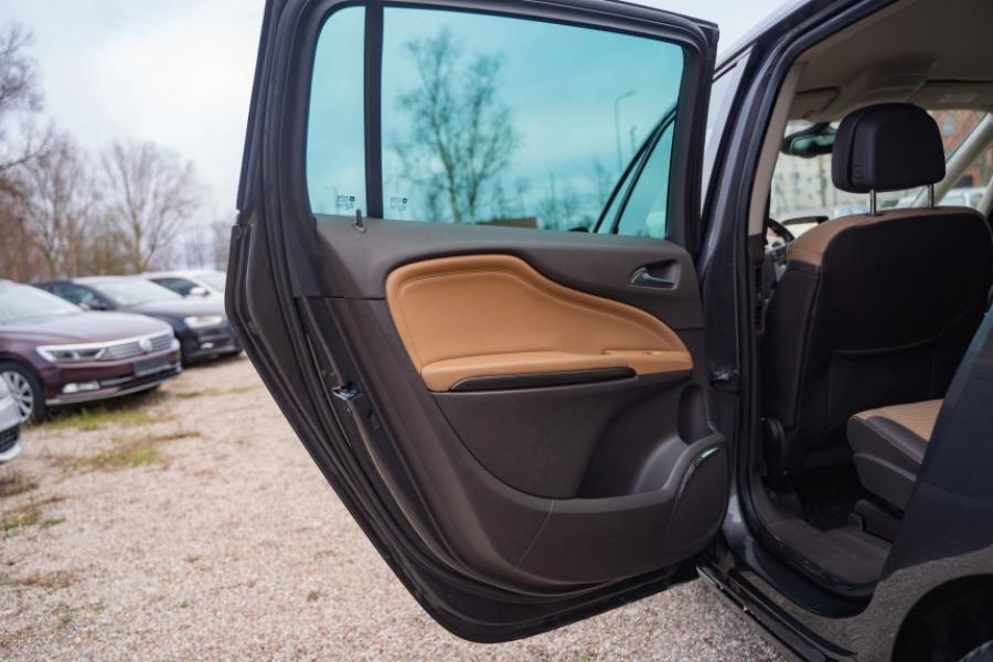 Pelēks Opel Zafira 2012 Rīga, ar dzinēja tilpumu 2.00 L un nobraukumu 272 tūkst. km par 6900 €, foto 16 vietnē AUTOMOTO.COM.LV