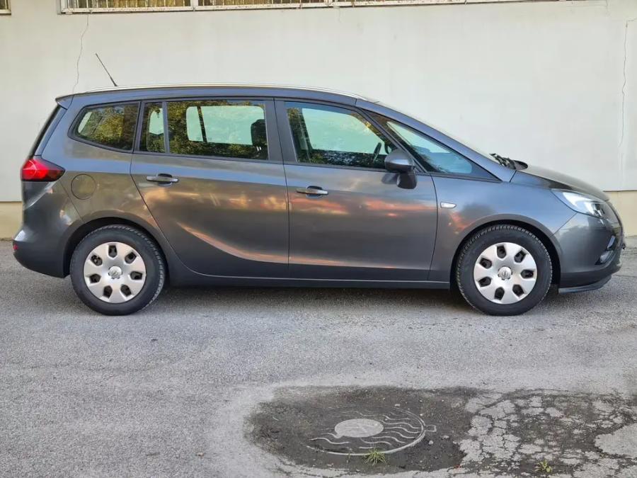 Pelēks Opel Zafira 2012 Ogre, ar dzinēja tilpumu 1.40 L un nobraukumu 188 tūkst. km par 5950 €, foto 5 vietnē AUTOMOTO.COM.LV
