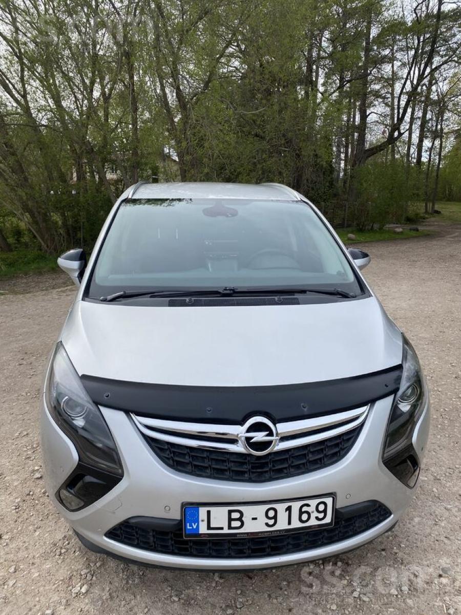 Grey Opel Zafira 2012 in Jurmala, with an engine capacity of 2.00 L and mileage of 248 thousand km for 5520 €, photo 8 on AUTOMOTO.COM.LV