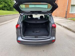 Grey Opel Zafira 2012 in Jekabpils, with an engine capacity of 2.00 L and mileage of 249 thousand km for 6250 €, photo 17 on AUTOMOTO.COM.LV