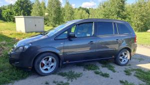 Grey Opel Zafira 2012 in Pasvalys, with an engine capacity of 1.60 L and mileage of 167 thousand km for 3700 €, photo  on AUTOMOTO.COM.LV