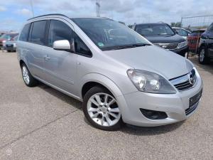 Grey Opel Zafira 2012 in Marijampole, with an engine capacity of 1.60 L and mileage of 138 thousand km for 3250 €, photo  on AUTOMOTO.COM.LV