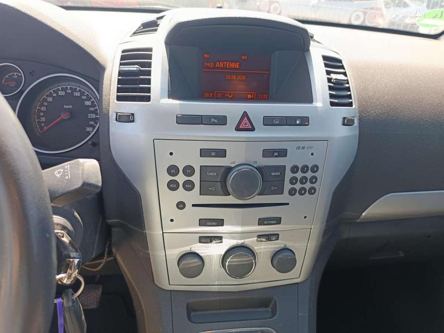 Grey Opel Zafira 2012 in Marijampole, with an engine capacity of 1.60 L and mileage of 138 thousand km for 3250 €, photo 12 on AUTOMOTO.COM.LV