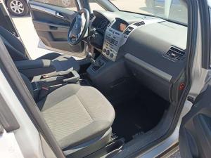 Grey Opel Zafira 2012 in Marijampole, with an engine capacity of 1.60 L and mileage of 138 thousand km for 3250 €, photo 13 on AUTOMOTO.COM.LV