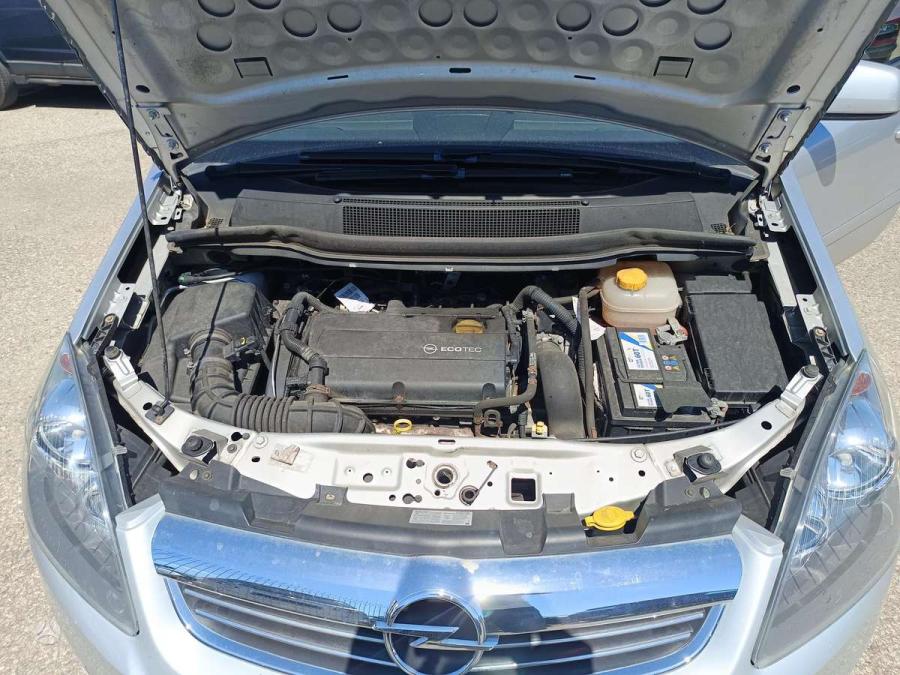 Grey Opel Zafira 2012 in Marijampole, with an engine capacity of 1.60 L and mileage of 138 thousand km for 3250 €, photo 16 on AUTOMOTO.COM.LV