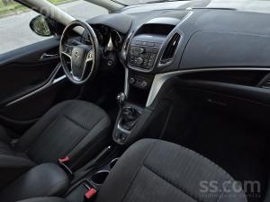 Grey Opel Zafira 2012 in Riga, with an engine capacity of 2.00 L and mileage of 0 thousand km for 4590 €, photo 21 on AUTOMOTO.COM.LV