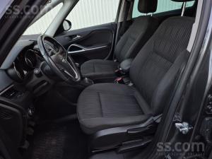 Grey Opel Zafira 2012 in Riga, with an engine capacity of 2.00 L and mileage of 0 thousand km for 4590 €, photo 28 on AUTOMOTO.COM.LV