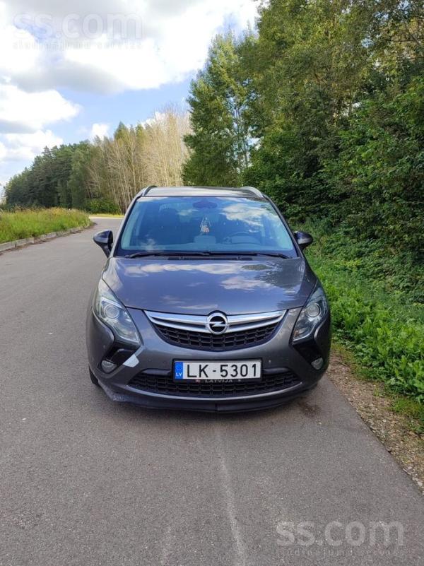 Pelēks Opel Zafira 2012 Jūrmala, ar dzinēja tilpumu 2.00 L un nobraukumu 424 tūkst. km par 2700 €, foto 1 vietnē AUTOMOTO.COM.LV