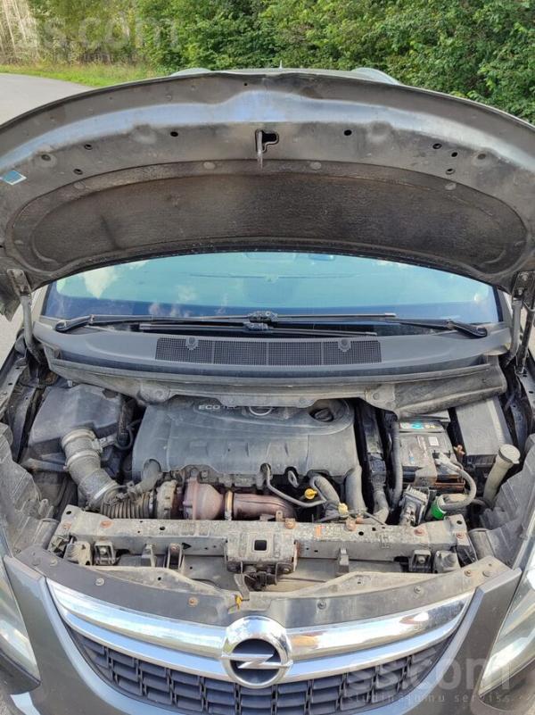 Pelēks Opel Zafira 2012 Jūrmala, ar dzinēja tilpumu 2.00 L un nobraukumu 424 tūkst. km par 2700 €, foto 5 vietnē AUTOMOTO.COM.LV