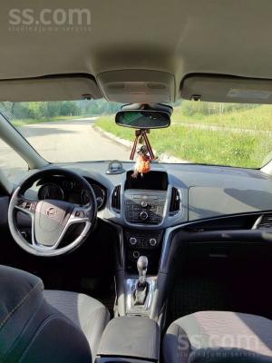 Grey Opel Zafira 2012 in Jurmala, with an engine capacity of 2.00 L and mileage of 424 thousand km for 2700 €, photo 12 on AUTOMOTO.COM.LV