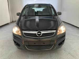 Grey Opel Zafira 2012 in Limbazi, with an engine capacity of 1.60 L and mileage of 202 thousand km for 4250 €, photo 3 on AUTOMOTO.COM.LV