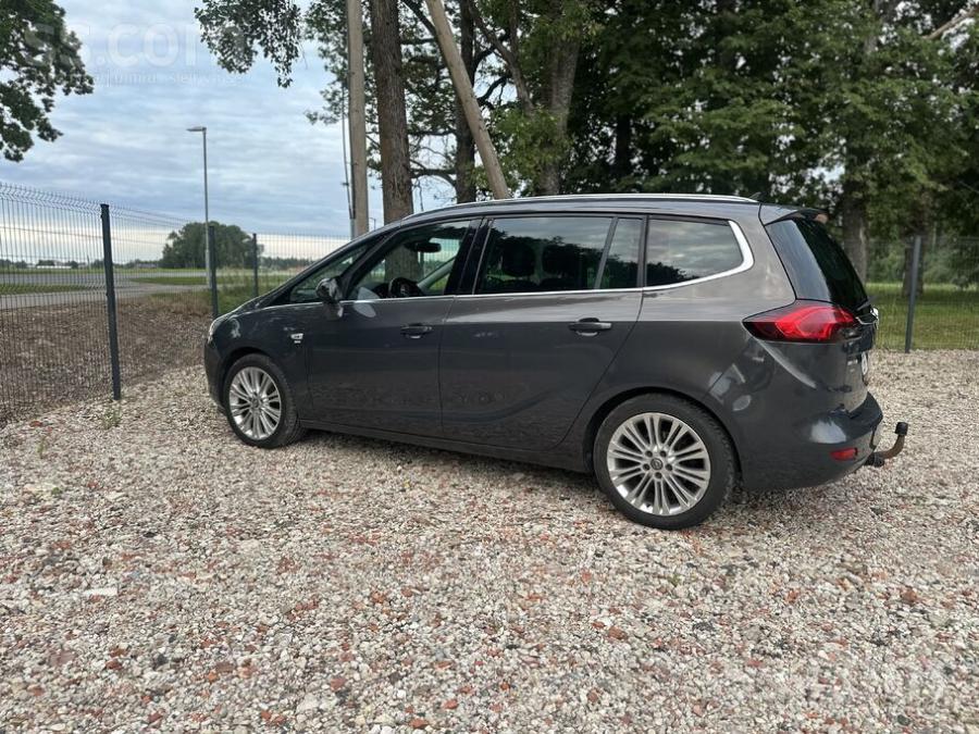 Pelēks Opel Zafira 2012 Cēsis, ar dzinēja tilpumu 2.00 L un nobraukumu 0 tūkst. km par 6400 €, foto 5 vietnē AUTOMOTO.COM.LV