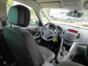 Grey Opel Zafira 2012 in Vilnius, with an engine capacity of 1.96 L and mileage of 305 thousand km for 3300 €, photo 8 on AUTOMOTO.COM.LV